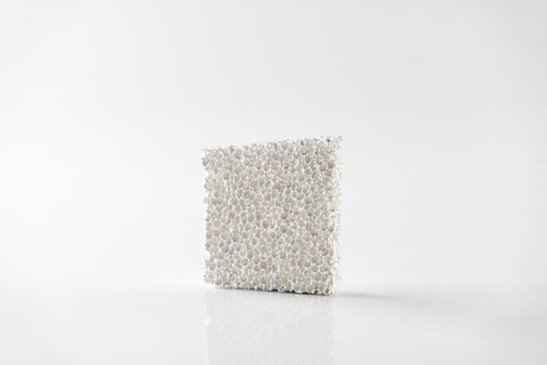 Ceramic filter VUKOPOR® A for filtering aluminium alloys | Lanik